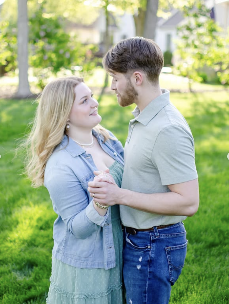 Bayley and Dylan | Fort Wayne engagement photos - Poppie Studios